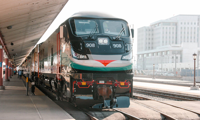 Metrolink’s new Tier 4 clean locomotives enter service in LA